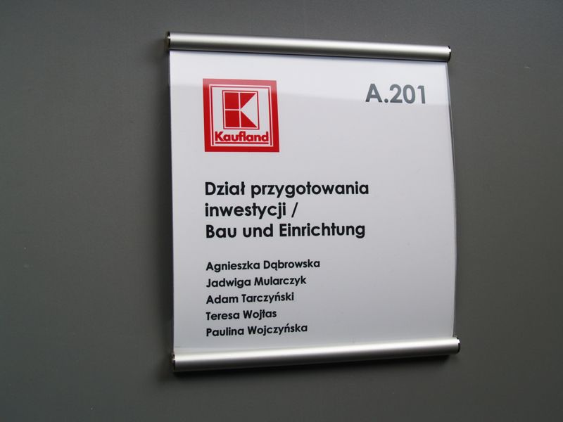 Informacyjne tabliczki na drzwi do biura na zamówienie - FORMAT Informacyjne tabliczki na drzwi do biura na zamówienie - FORMAT
